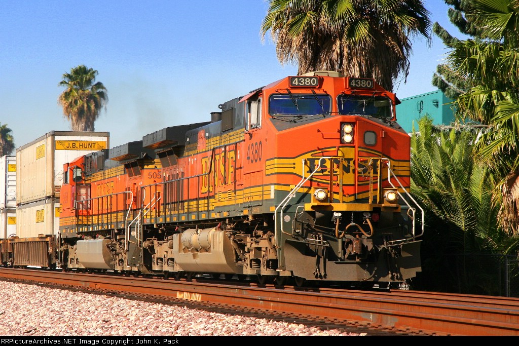 BNSF 4380